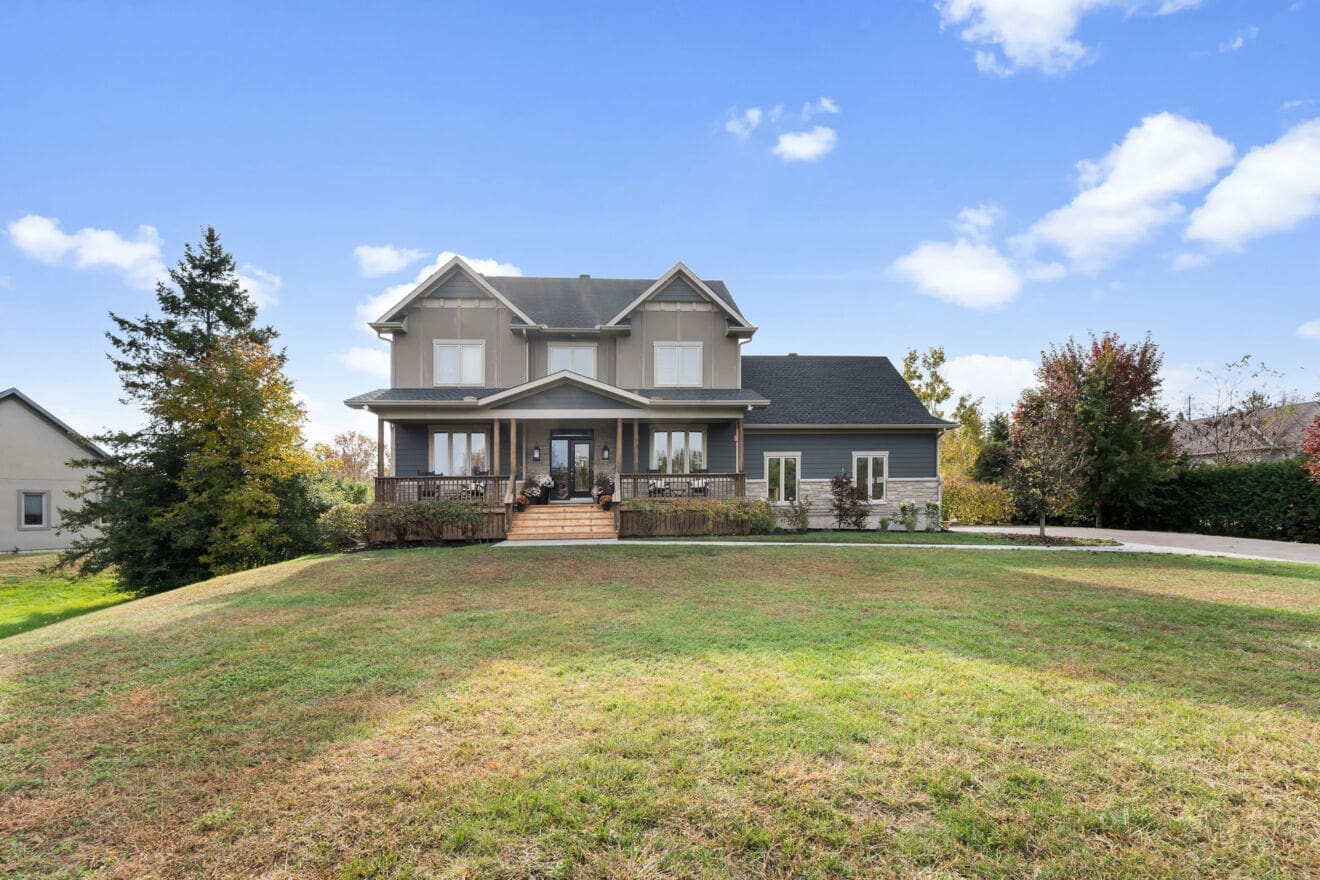 Dunrobin Shores | House for Sale | 228 Blackberry Way