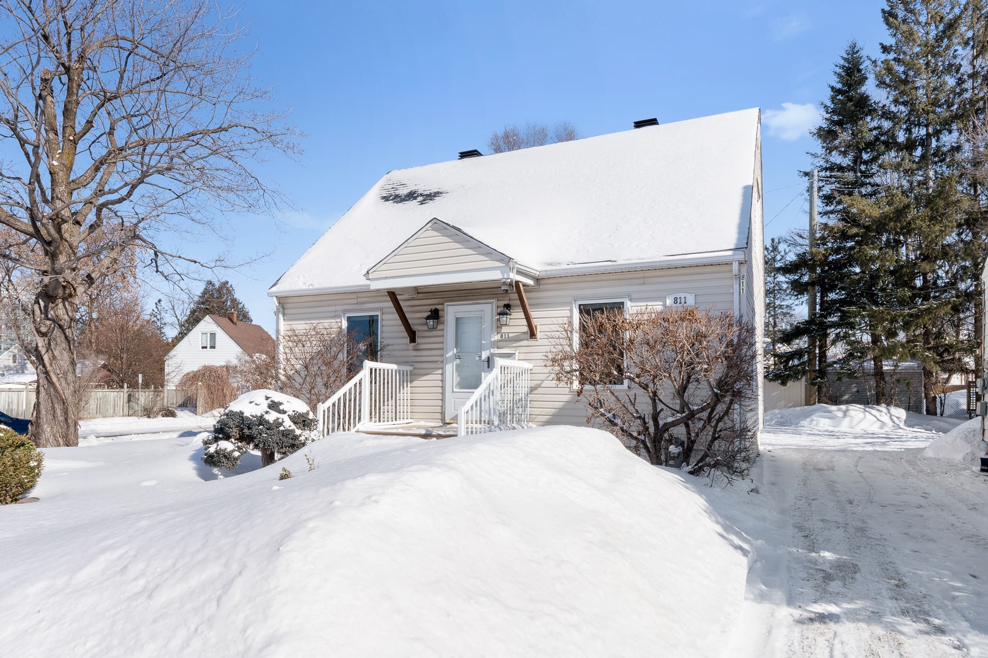 Ottawa | West Gate | House for Sale | 811 Merivale Road