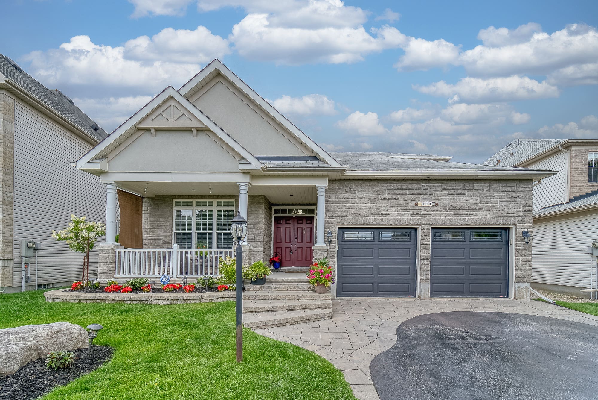 Ottawa | Stonebridge House For Sale | 116 Blackshire Circle | Pilon Group