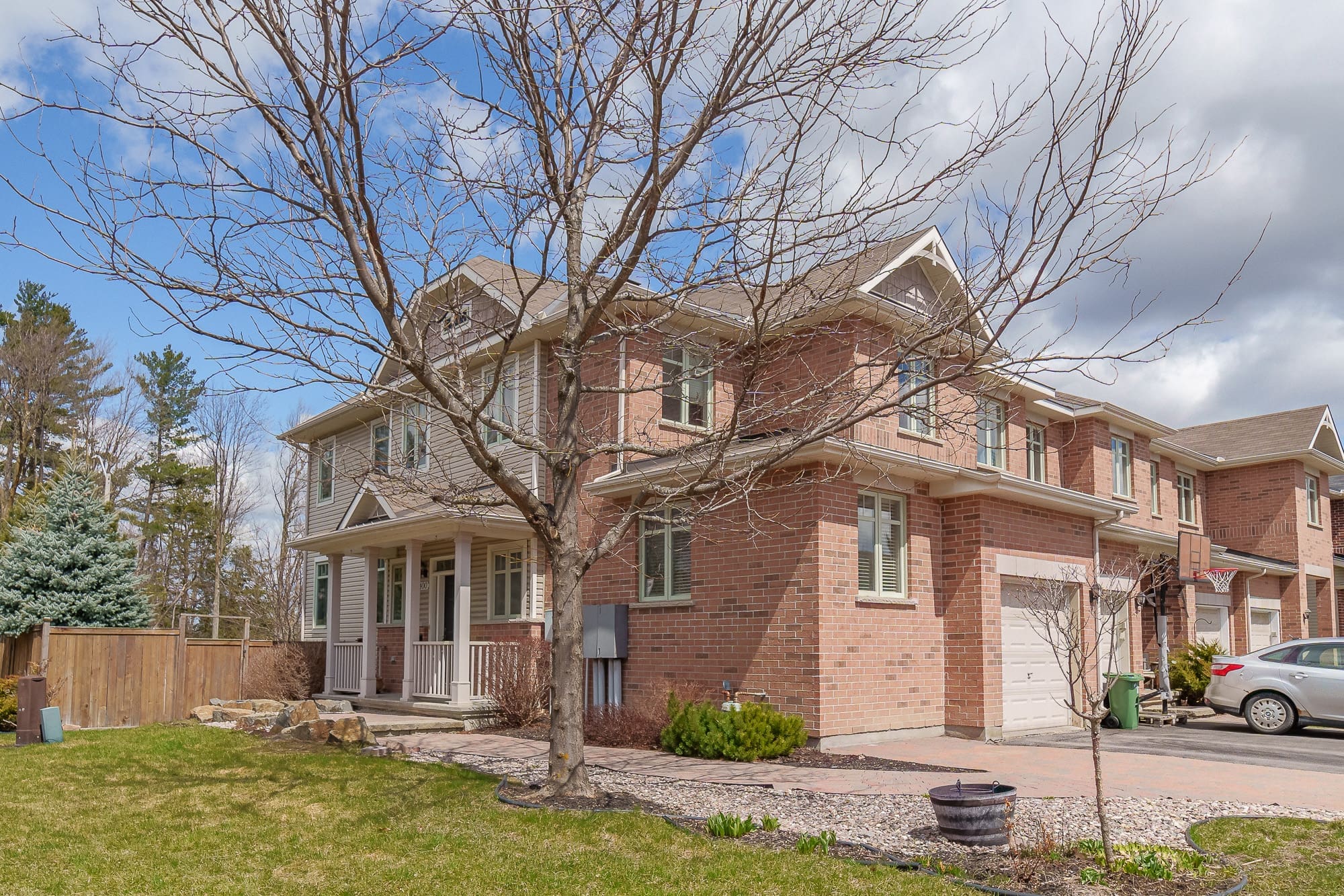 Orleans | Springridge Townhouse For Sale | 400 Sultan St | Pilon Group