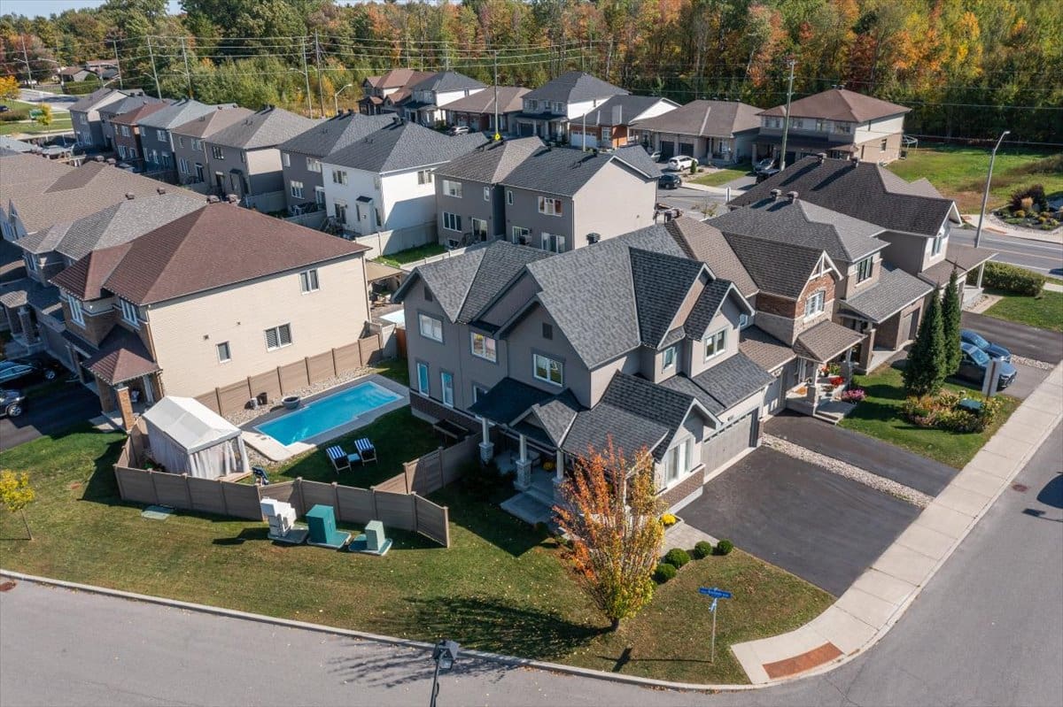 200 ENCLAVE WALK | Listed by Pilon Group